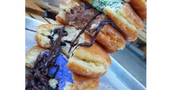 Grandiosas ideas: Donas rellenas de helado Grandiosas ideas: Donas rellenas de helado
